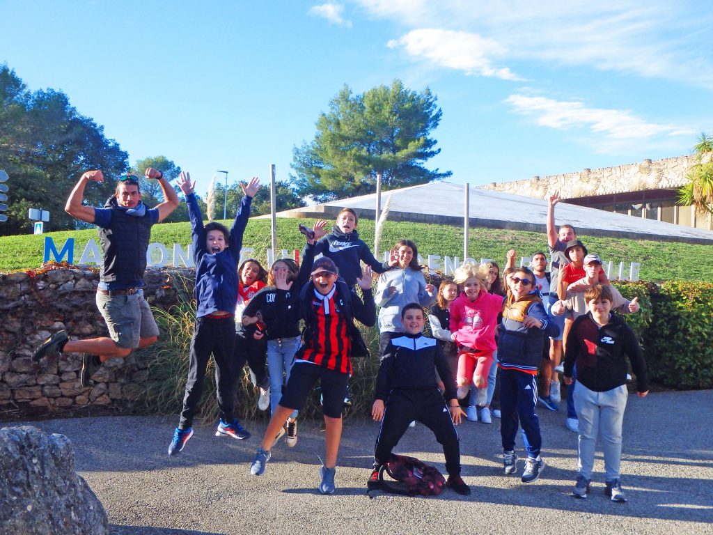 Fini l’ennui avec les MDJ ! 🤩 - SIVoM Val de Banquière